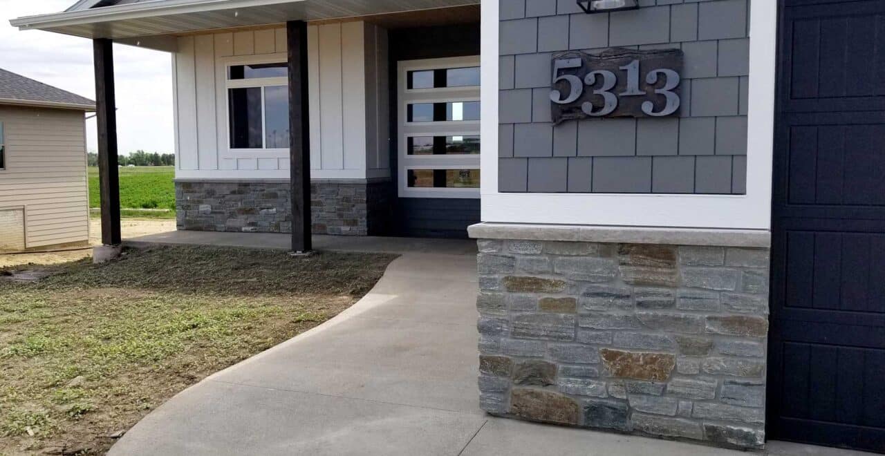 Buechel Stone Barnwood Blue Ashlar Stone - Capital Stoneworks